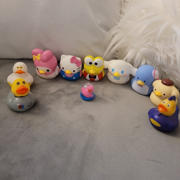 Hello Kitty | Toys | Sanrio Characters Hello Kitty Colorful Bath Toy ...